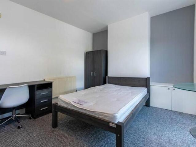 4 bedroom terraced house for sale in Marlborough Street, Nottingham, NG7