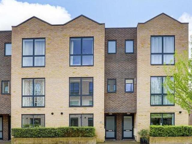 4 Bedroom Terraced House For Sale In Meadow Lane, Nottinghamshire