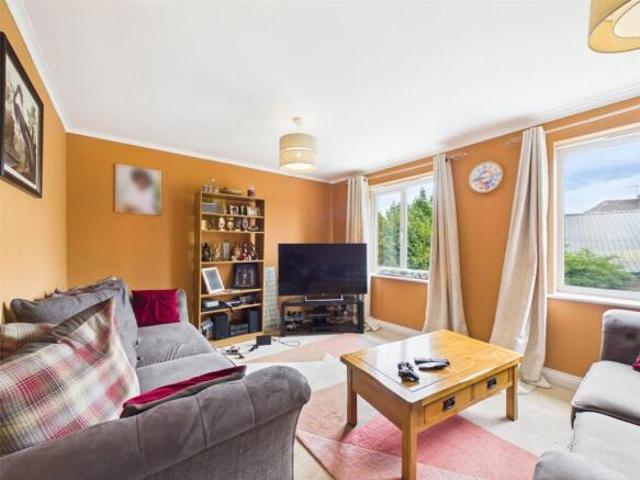 4 bedroom terraced house for sale in Michael Tippet Drive, Worcester, Worcestershire, WR4