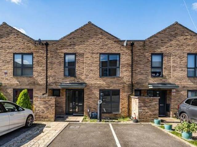 4 Bedroom Terraced House For Sale In Middlesex