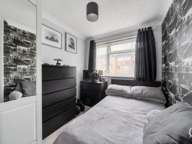4 bedroom terraced house for sale in Millfield, Sittingbourne, Kent, ME10
