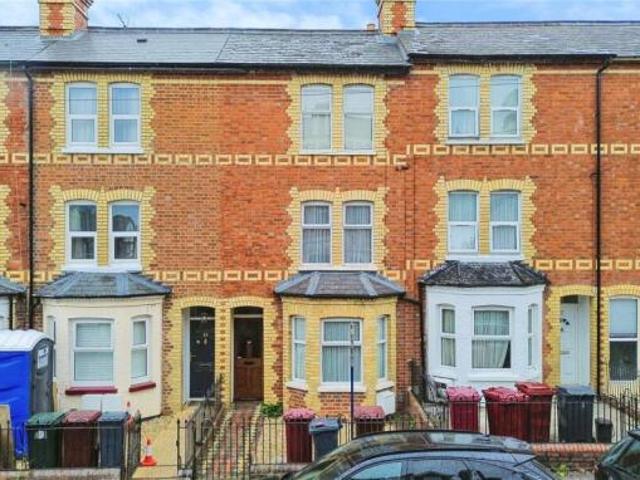 4 bedroom terraced house for sale in Milman Road, Reading, Berkshire, RG2