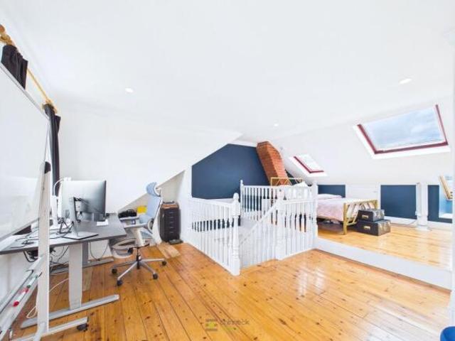 4 bedroom terraced house for sale in Milton Road, Portsmouth, PO3
