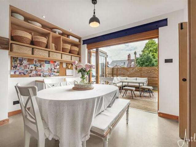 4 bedroom terraced house for sale in Mirador Crescent, Swansea, SA2