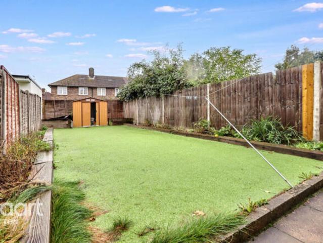 4 bedroom terraced house for sale in Muchelney Road, Morden, SM4
