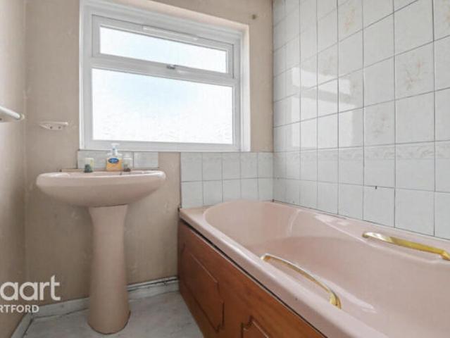 4 bedroom terraced house for sale in Norman Road, Dartford, DA1