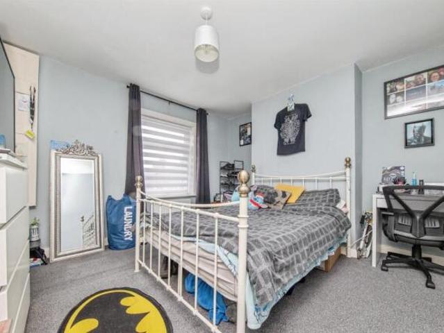 4 bedroom terraced house for sale in Norwich Road, Ipswich, IP1