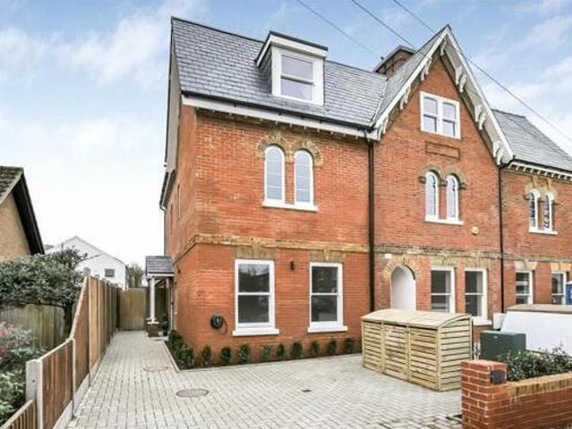 4 Bedroom Terraced House For Sale In New Malden