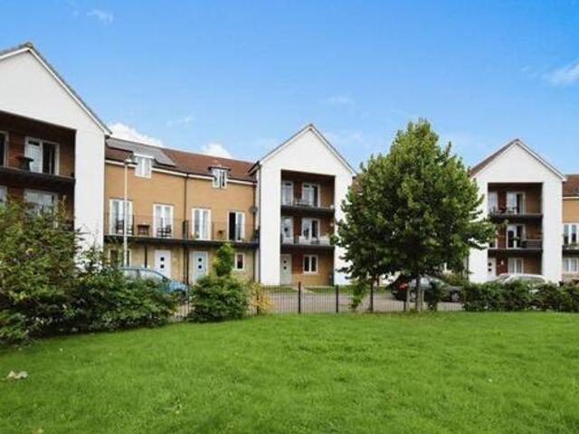 4 Bedroom Terraced House For Sale In Newcourt