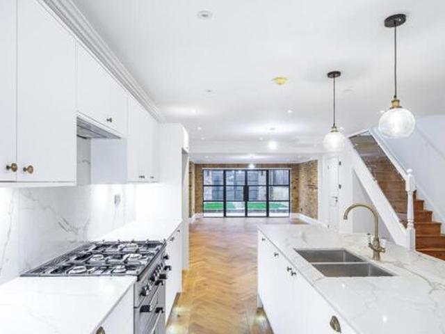 4 Bedroom Terraced House For Sale In Newington Green
