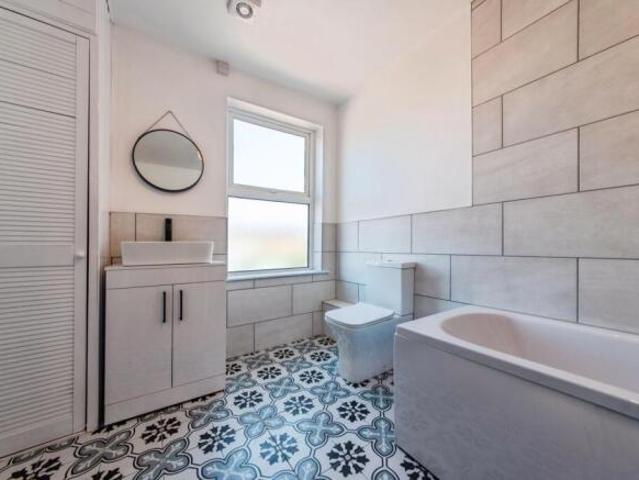 4 bedroom terraced house for sale in Nelthorpe Street, Lincoln, Lincolnshire, LN5
