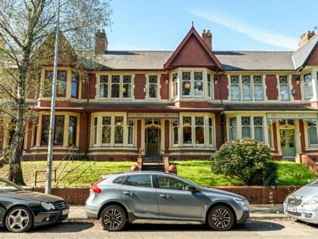4 bedroom terraced house for sale in Ninian Road, Cardiff, CF23