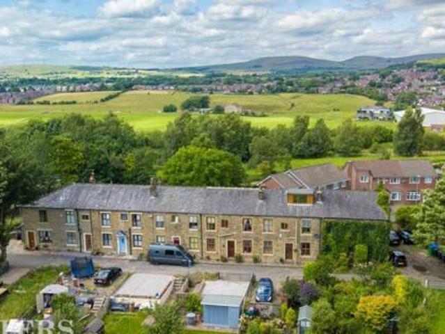 4 Bedroom Terraced House For Sale In Smithy Bridge