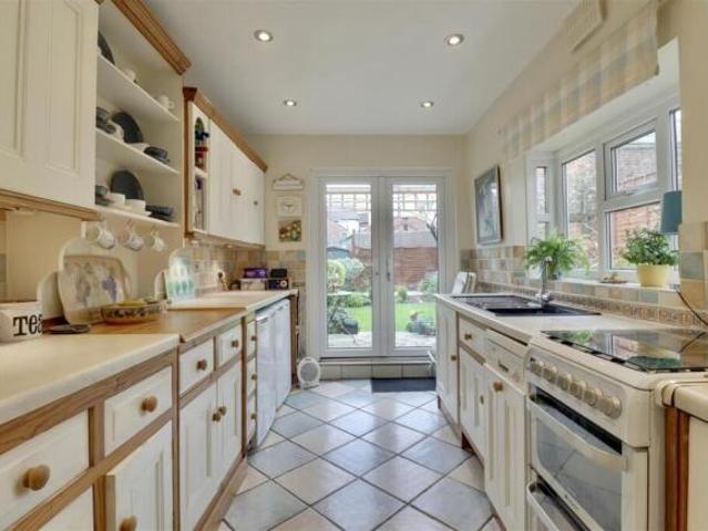 4 bedroom terraced house for sale in Somerset Road, Southsea, PO5