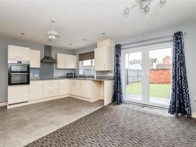 4 bedroom terraced house for sale in Sanford Place, Exeter, Devon, EX2