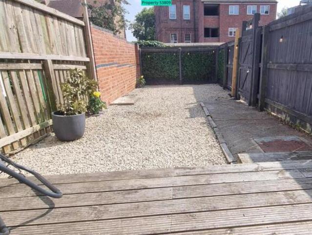 4 bedroom terraced house for sale in Sherbrooke Road, Nottingham, NG5 2BE, NG5