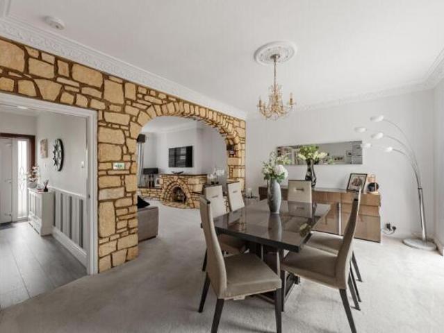 4 bedroom terraced house for sale in Sheringham Road, London, SE20