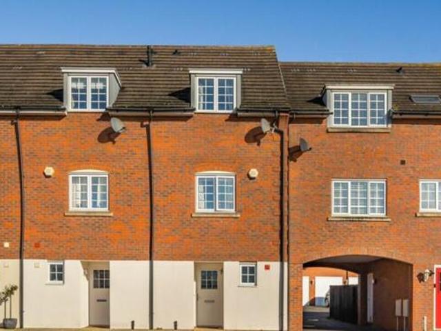 4 Bedroom Terraced House For Sale In Shortstown