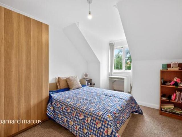 4 bedroom terraced house for sale in Silver Birch Close, London, SE6