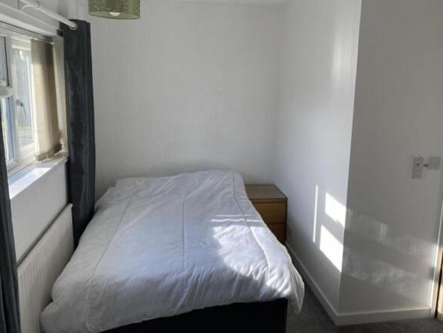 4 bedroom terraced house for sale in Sir Henry Parkes Road, Coventry, CV4