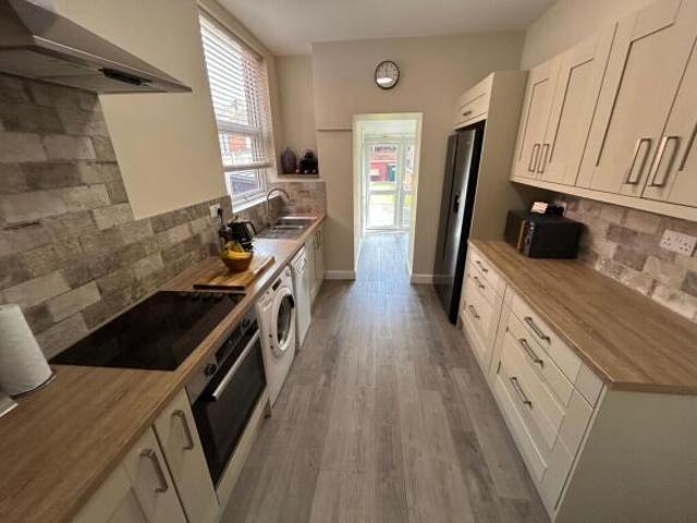 4 bedroom terraced house for sale in Sir Thomas Whites Road, Coventry, CV5