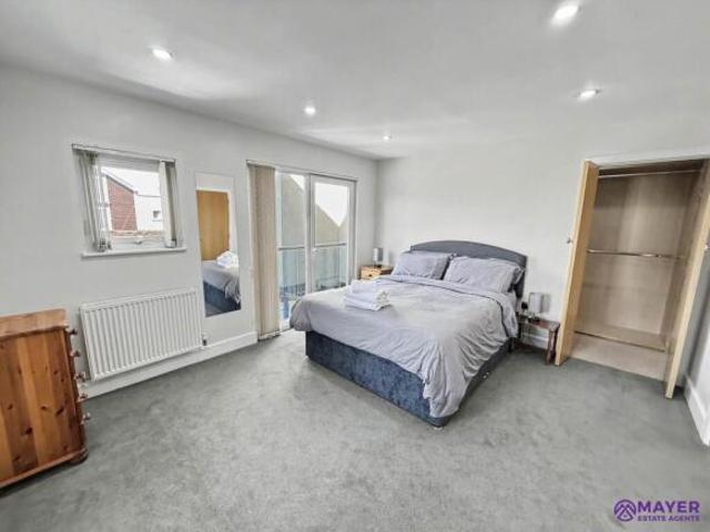 4 bedroom terraced house for sale in Spinnaker Quay, Plymouth, PL9