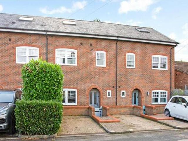 4 Bedroom Terraced House For Sale In St. Albans