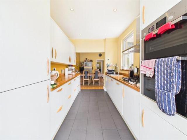 4 bedroom terraced house for sale in Stackpool Road, Bristol, BS3