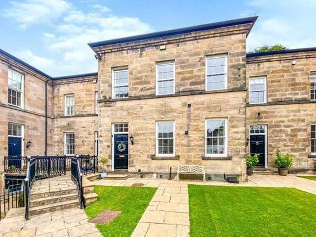 4 bedroom terraced house for sale in Standen Park House Lancaster LA1