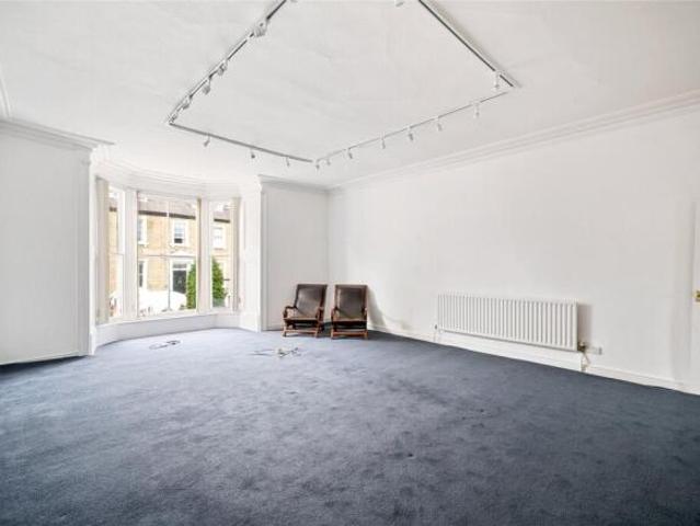 4 bedroom terraced house for sale in Swan Road, Harrogate, North Yorkshire, HG1