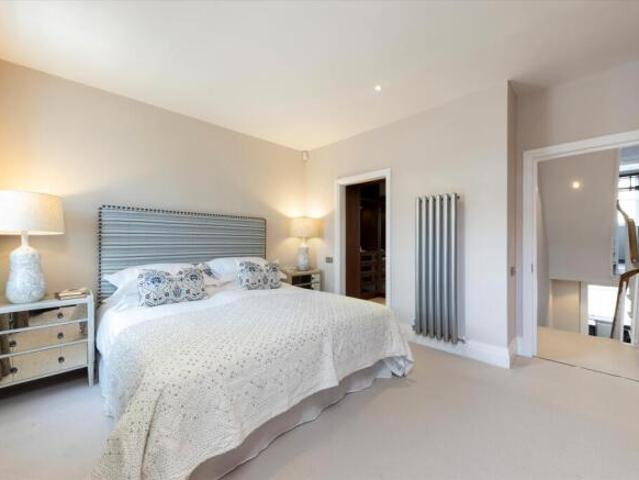 4 bedroom terraced house for sale in Sydney Street, London, SW3