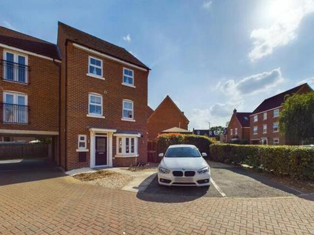 4 Bedroom Terraced House For Sale In Pontefract