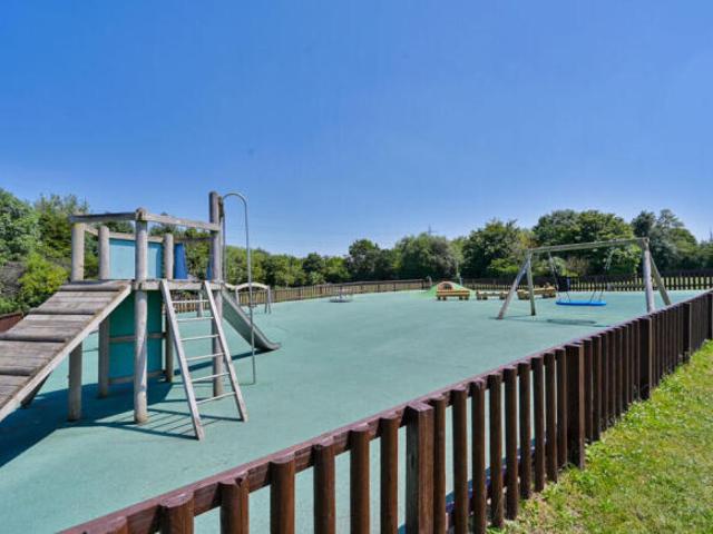 4 bedroom terraced house for sale in Portland Close, Worcester Park, KT4