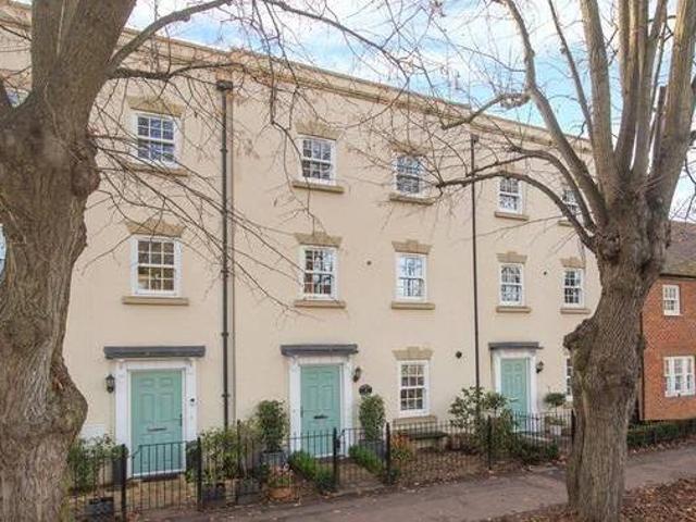 4 bedroom terraced house for sale in Payens Corner High Street Baldock Hertfordshire SG7