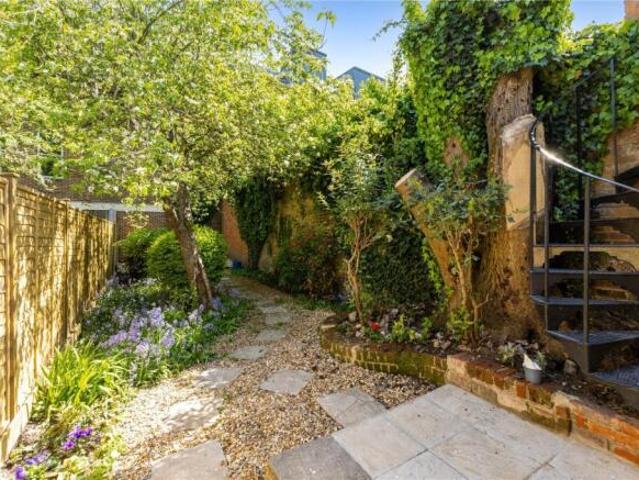 4 bedroom terraced house for sale in Parchment Street, Winchester, Hampshire, SO23