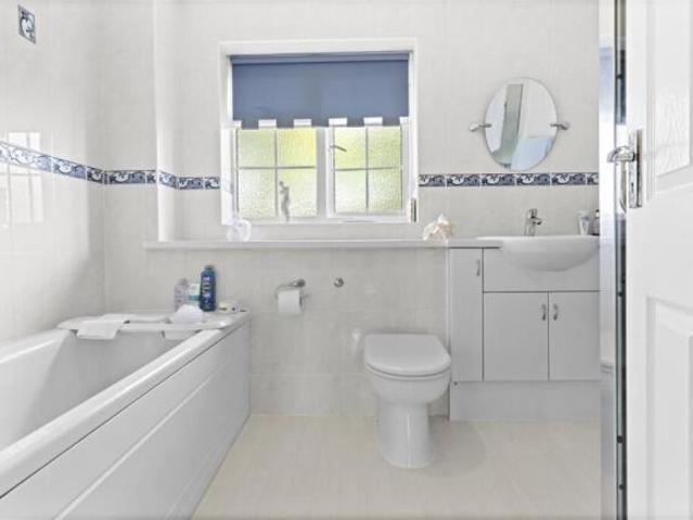 4 bedroom terraced house for sale in Park Lane, Eastbourne, BN21