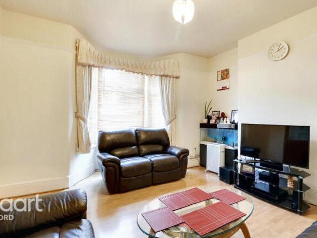 4 bedroom terraced house for sale in Park Road, Ilford, IG1