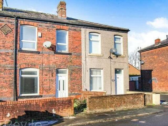 4 bedroom terraced house for sale in Peel Lane Heywood OL10