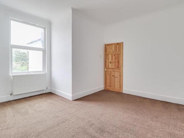 4 bedroom terraced house for sale in Plas Newydd, Thorpe Bay, SS1