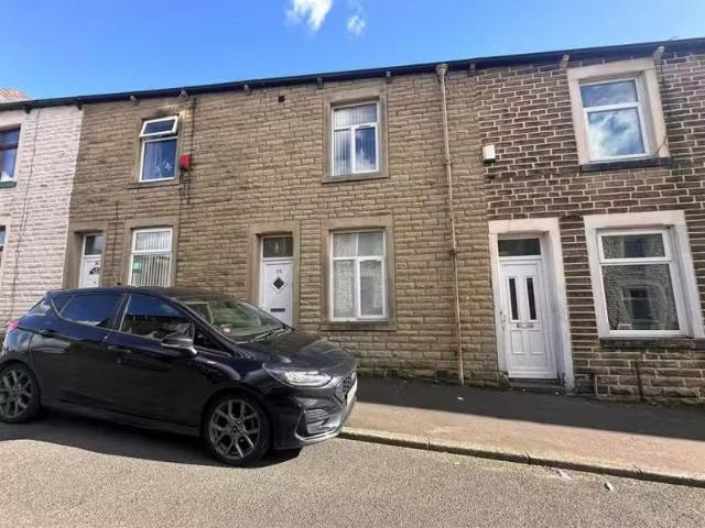 4 bedroom terraced house for sale in Prestwich Street, Burnley.