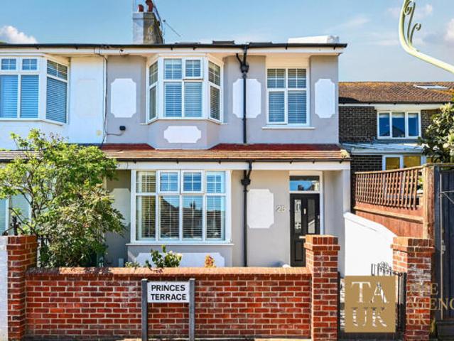 4 bedroom terraced house for sale in Princes Terrace, Brighton, BN2