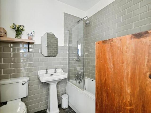 4 bedroom terraced house for sale in Queens House, Fennel Close, Maidstone, ME16
