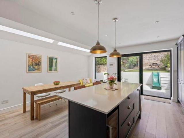 4 bedroom terraced house for sale in Queens Park Terrace, Queens Park, Brighton BN2 9YA, BN2