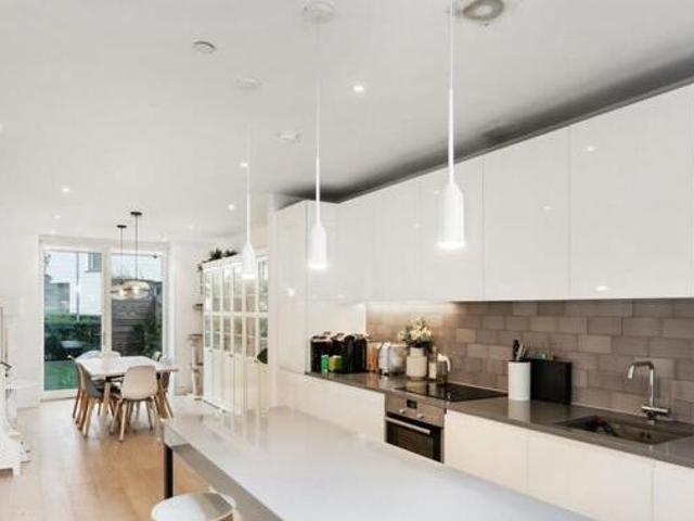 4 Bedroom Terraced House For Sale In Royal Wharf, London