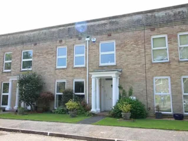4 bedroom terraced house for sale in Royston Place, Barton On.