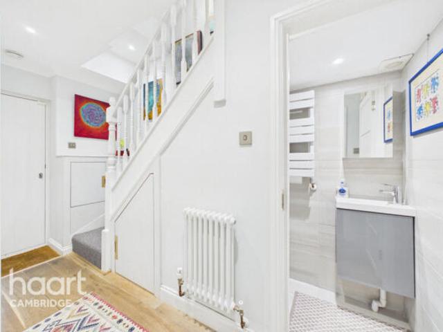 4 bedroom terraced house for sale in Ravensworth Gardens, Cambridge, CB1