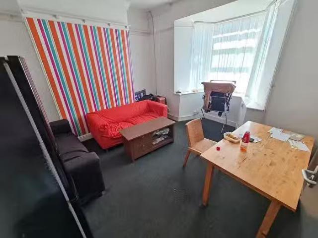 4 Bedroom Terraced House For Sale In Rhondda Street, Swansea.