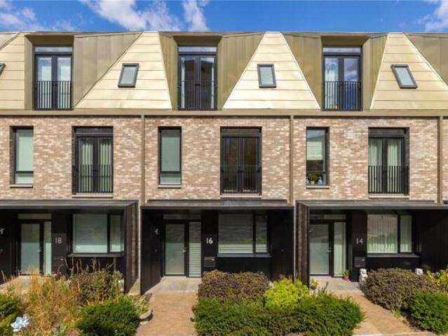 4 bedroom terraced house for sale in Rudduck Way, Cambridge, Cambridgeshire, CB3