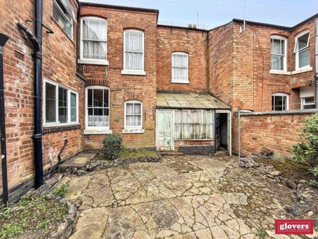 4 bedroom terraced house for sale in Woodfield Road, Kings Heath, Birmingham, B13