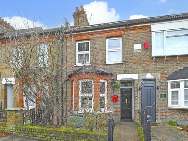 4 Bedroom Terraced House For Sale In Woodford Green, Greater London